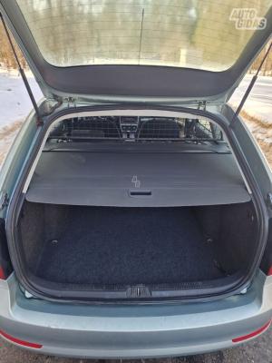 Green Skoda Octavia 2010 in Visaginas, with an engine capacity of 1.60 L and mileage of 311 thousand km for 2100 €, photo 16 on AUTOMOTO.COM.LV
