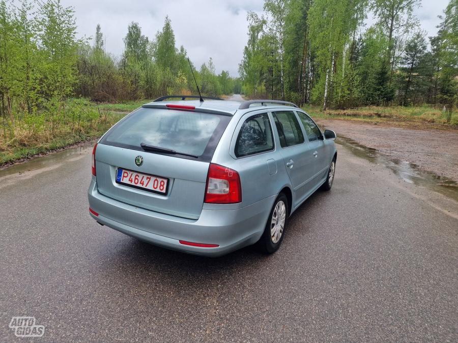 Zaļš Skoda Octavia 2010 Visaginas, ar dzinēja tilpumu 1.60 L un nobraukumu 311 tūkst. km par 2100 €, foto 9 vietnē AUTOMOTO.COM.LV