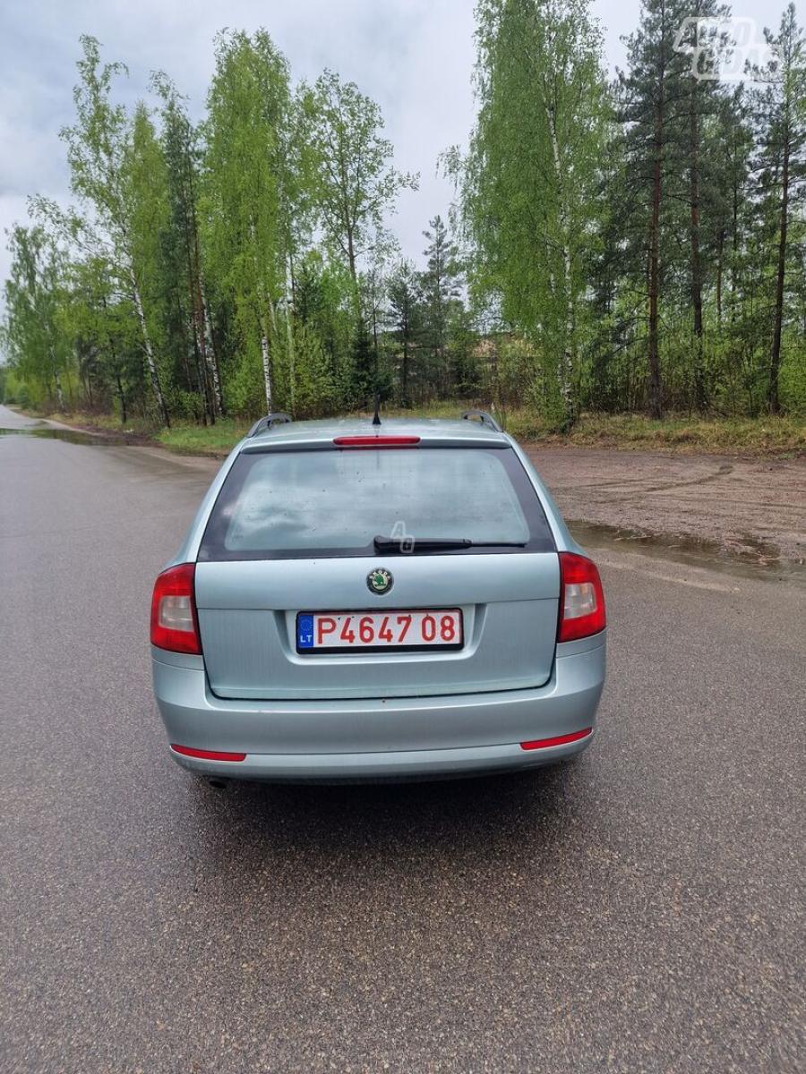 Zaļš Skoda Octavia 2010 Visaginas, ar dzinēja tilpumu 1.60 L un nobraukumu 311 tūkst. km par 2100 €, foto 10 vietnē AUTOMOTO.COM.LV