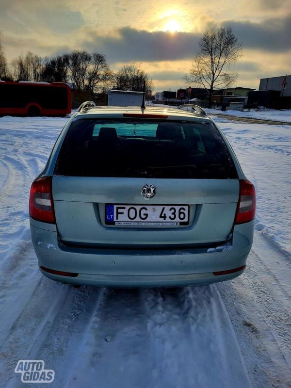 Zaļš Skoda Octavia 2011 Kauņa, ar dzinēja tilpumu 1.80 L un nobraukumu 236 tūkst. km par 2999 €, foto 3 vietnē AUTOMOTO.COM.LV