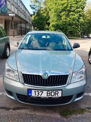 Zaļš Skoda Octavia 2011 Narva, ar dzinēja tilpumu 1.20 L un nobraukumu 303 tūkst. km par 3200 €, foto  vietnē AUTOMOTO.COM.LV