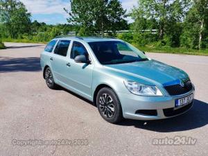 Green Skoda Octavia 2011 in Narva, with an engine capacity of 1.20 L and mileage of 303 thousand km for 3200 €, photo 11 on AUTOMOTO.COM.LV