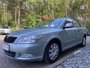 Green Skoda Octavia 2011 in Jonava, with an engine capacity of 1.20 L and mileage of 173 thousand km for 1500 €, photo 4 on AUTOMOTO.COM.LV