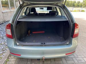 Green Skoda Octavia 2011 in Jonava, with an engine capacity of 1.20 L and mileage of 173 thousand km for 1500 €, photo 9 on AUTOMOTO.COM.LV