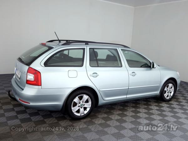 Green Skoda Octavia 2011 in Tallinn, with an engine capacity of 1.40 L and mileage of 188 thousand km for 2799 €, photo 3 on AUTOMOTO.COM.LV