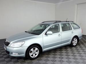 Green Skoda Octavia 2011 in Tallinn, with an engine capacity of 1.40 L and mileage of 188 thousand km for 2799 €, photo 3 on AUTOMOTO.COM.LV