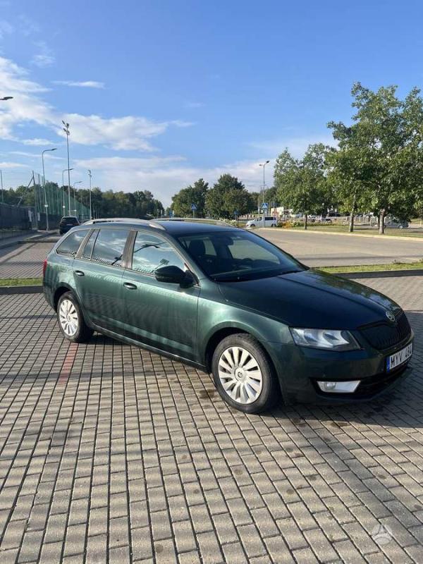 Зеленый Шкода Октавия 2015 в Ионава, объемом двигателя 1.97 л и пробегом 350 тыс. км за 5850 €, фото 1 на AUTOMOTO.COM.LV