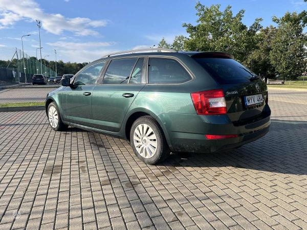 Зеленый Шкода Октавия 2015 в Ионава, объемом двигателя 1.97 л и пробегом 350 тыс. км за 5850 €, фото 9 на AUTOMOTO.COM.LV