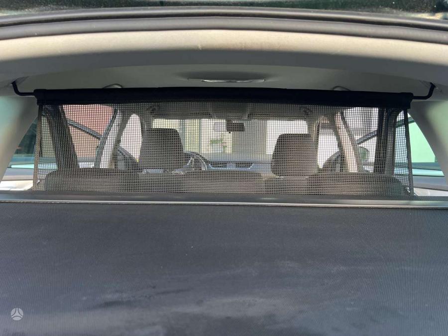 Green Skoda Octavia 2015 in Jonava, with an engine capacity of 1.97 L and mileage of 350 thousand km for 5850 €, photo 14 on AUTOMOTO.COM.LV