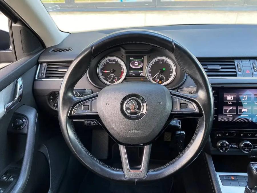 Zaļš Skoda Octavia 2017 Cēsis, ar dzinēja tilpumu 2.00 L un nobraukumu 313 tūkst. km par 8899 €, foto 15 vietnē AUTOMOTO.COM.LV