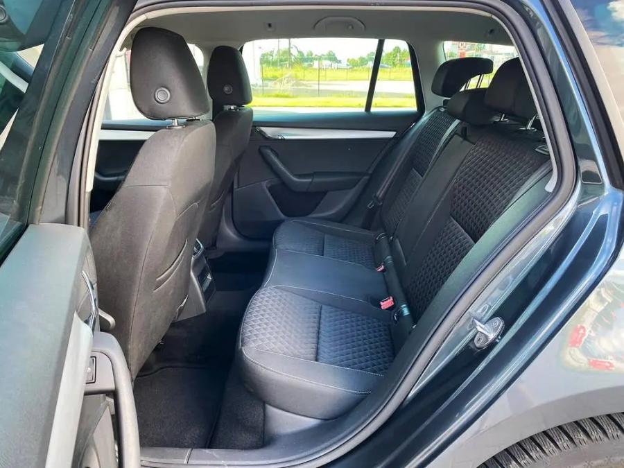 Zaļš Skoda Octavia 2017 Cēsis, ar dzinēja tilpumu 2.00 L un nobraukumu 313 tūkst. km par 8899 €, foto 24 vietnē AUTOMOTO.COM.LV