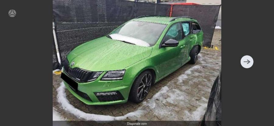 Green Skoda Octavia 2018 in Siauliai, with an engine capacity of 1.98 L and mileage of 112 thousand km for 10999 €, photo 1 on AUTOMOTO.COM.LV