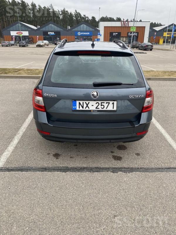 Green Skoda Octavia 2018 in Riga, with an engine capacity of 1.60 L and mileage of 271 thousand km for 7650 €, photo 7 on AUTOMOTO.COM.LV