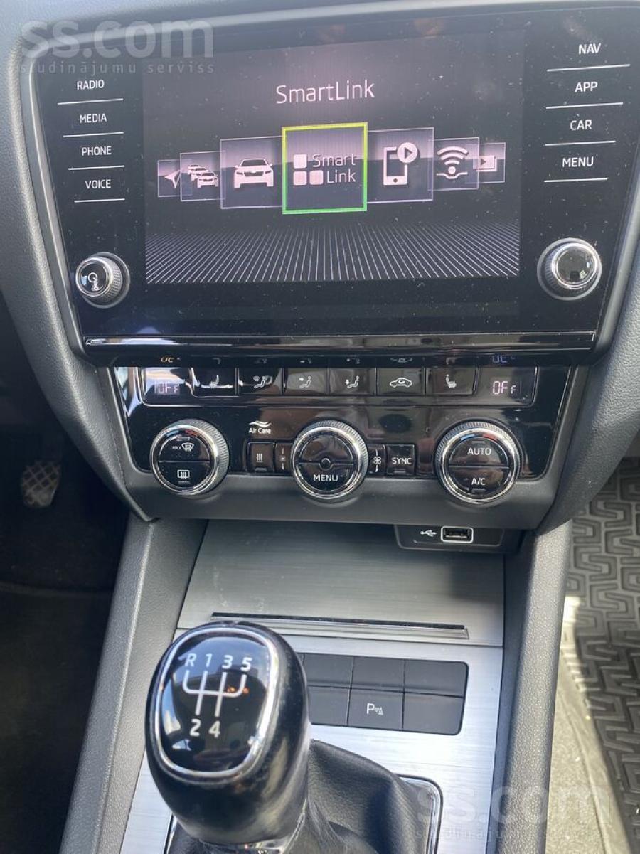 Zaļš Skoda Octavia 2018 Rīga, ar dzinēja tilpumu 1.60 L un nobraukumu 271 tūkst. km par 7650 €, foto 12 vietnē AUTOMOTO.COM.LV
