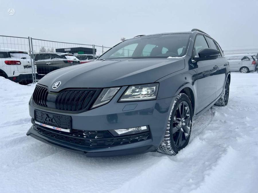 Green Skoda Octavia 2020 in Marijampole, with an engine capacity of 1.60 L and mileage of 225 thousand km for 13552 €, photo 1 on AUTOMOTO.COM.LV