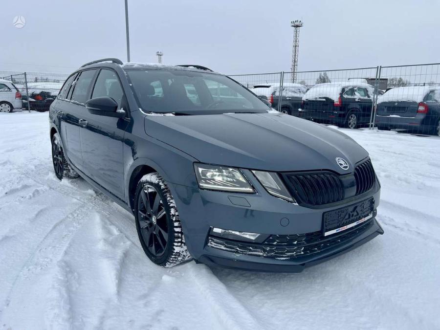 Green Skoda Octavia 2020 in Marijampole, with an engine capacity of 1.60 L and mileage of 225 thousand km for 13552 €, photo 11 on AUTOMOTO.COM.LV
