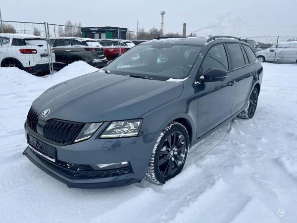 Green Skoda Octavia 2020 in Marijampole, with an engine capacity of 1.60 L and mileage of 225 thousand km for 13552 €, photo 2 on AUTOMOTO.COM.LV