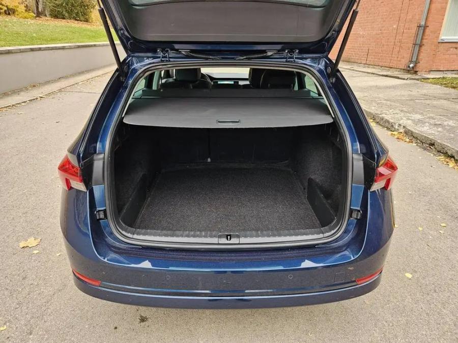Green Skoda Octavia 2020 in Jekabpils, with an engine capacity of 2.00 L and mileage of 169 thousand km for 16250 €, photo 18 on AUTOMOTO.COM.LV
