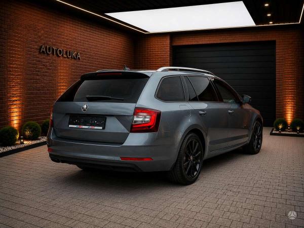 Green Skoda Octavia 2020 in Marijampole, with an engine capacity of 1.60 L and mileage of 225 thousand km for 13431 €, photo 4 on AUTOMOTO.COM.LV