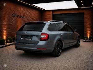 Green Skoda Octavia 2020 in Marijampole, with an engine capacity of 1.60 L and mileage of 225 thousand km for 13310 €, photo 5 on AUTOMOTO.COM.LV
