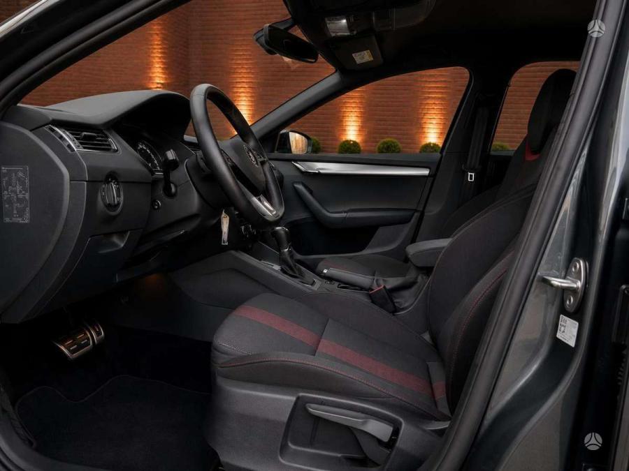 Green Skoda Octavia 2020 in Marijampole, with an engine capacity of 1.60 L and mileage of 225 thousand km for 13310 €, photo 10 on AUTOMOTO.COM.LV