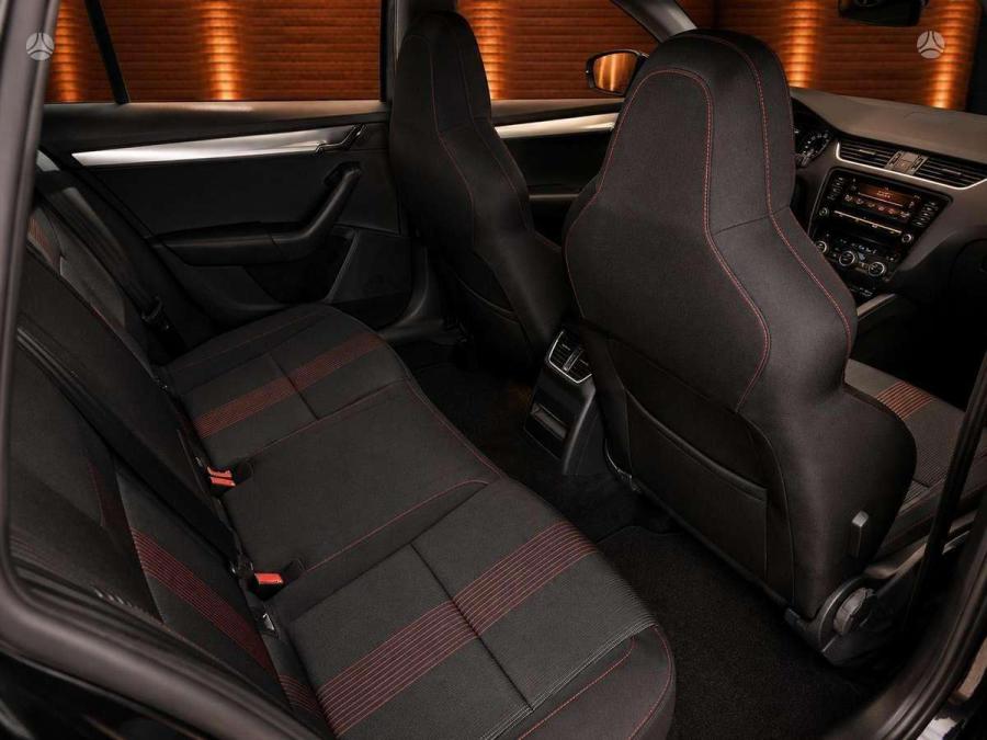 Green Skoda Octavia 2020 in Marijampole, with an engine capacity of 1.60 L and mileage of 225 thousand km for 13310 €, photo 21 on AUTOMOTO.COM.LV