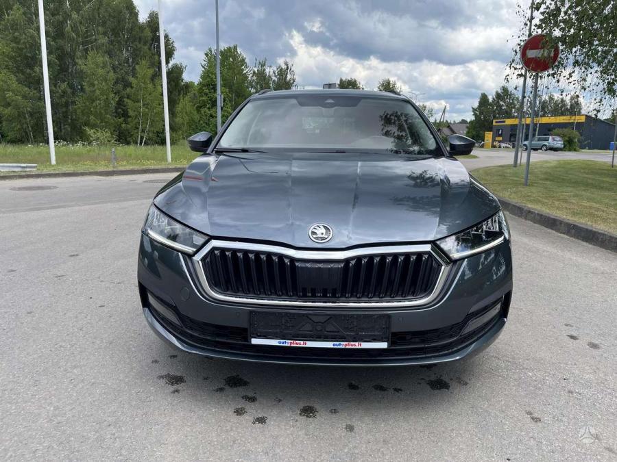 Зеленый Шкода Октавия 2022 в Таураге, объемом двигателя 1.00 л и пробегом 218 тыс. км за 9900 €, фото 3 на AUTOMOTO.COM.LV