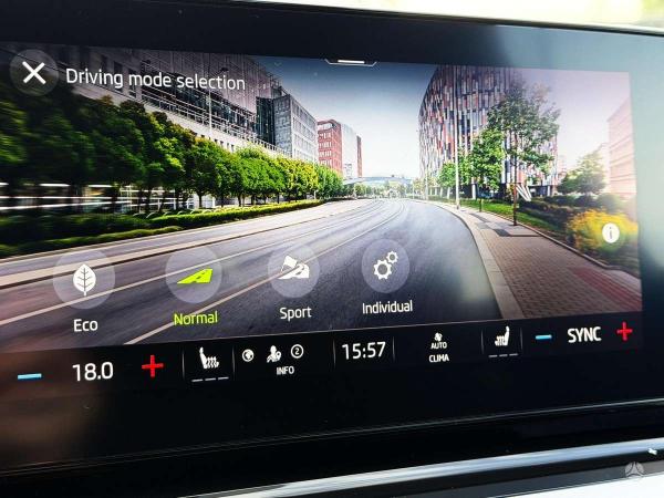 Green Skoda Octavia 2023 in Kaunas, with an engine capacity of 1.00 L and mileage of 194 thousand km for 14700 €, photo 9 on AUTOMOTO.COM.LV