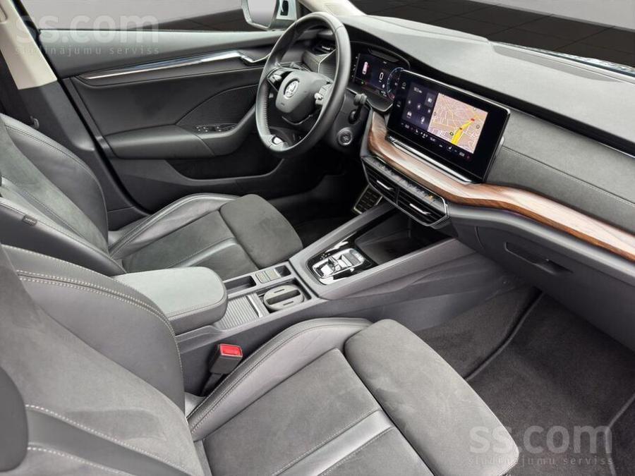 Green Skoda Octavia 2023 in Riga, with an engine capacity of 2.00 L and mileage of 67 thousand km for 26995 €, photo 14 on AUTOMOTO.COM.LV