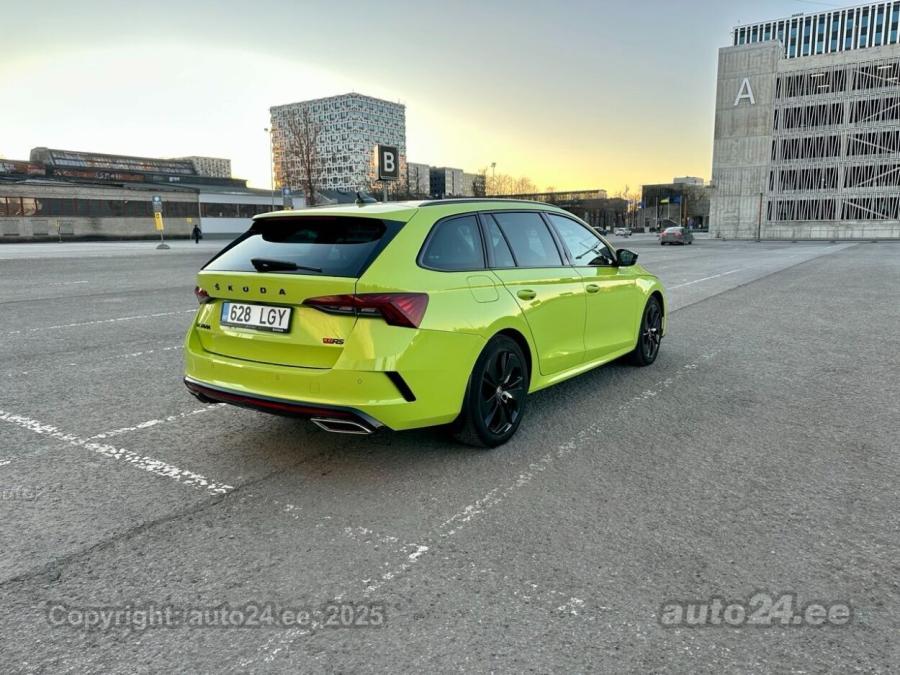 Green Skoda Octavia 2024 in Tallinn, with an engine capacity of 2.00 L and mileage of 32 thousand km for 36000 €, photo 7 on AUTOMOTO.COM.LV