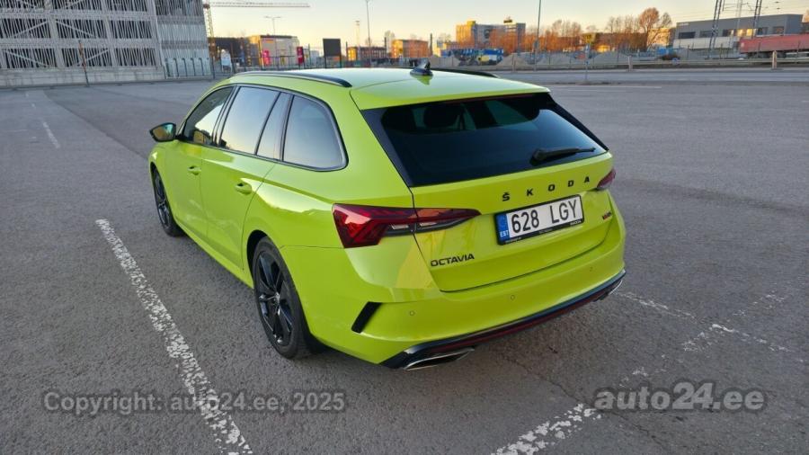 Zaļš Skoda Octavia 2024 Tallina, ar dzinēja tilpumu 2.00 L un nobraukumu 32 tūkst. km par 36000 €, foto 5 vietnē AUTOMOTO.COM.LV