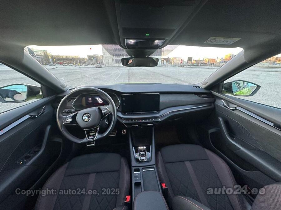 Zaļš Skoda Octavia 2024 Tallina, ar dzinēja tilpumu 2.00 L un nobraukumu 32 tūkst. km par 36000 €, foto 16 vietnē AUTOMOTO.COM.LV
