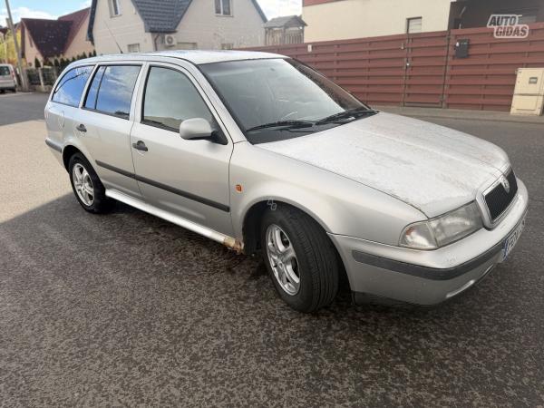 Pelēks Skoda Octavia 1999 Kauņa, ar dzinēja tilpumu 1.90 L un nobraukumu 499 tūkst. km par 999 €, foto 3 vietnē AUTOMOTO.COM.LV