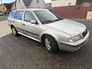 Pelēks Skoda Octavia 1999 Kauņa, ar dzinēja tilpumu 1.90 L un nobraukumu 499 tūkst. km par 999 €, foto 4 vietnē AUTOMOTO.COM.LV