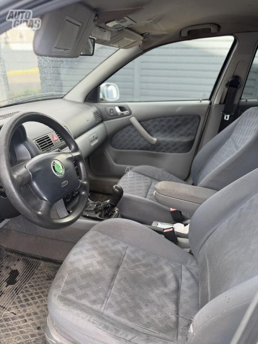 Pelēks Skoda Octavia 1999 Kauņa, ar dzinēja tilpumu 1.90 L un nobraukumu 499 tūkst. km par 999 €, foto 12 vietnē AUTOMOTO.COM.LV