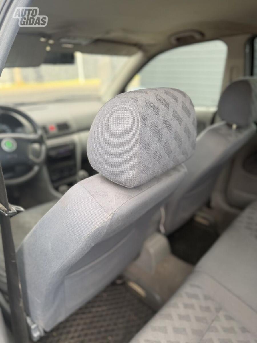 Pelēks Skoda Octavia 1999 Kauņa, ar dzinēja tilpumu 1.90 L un nobraukumu 499 tūkst. km par 999 €, foto 15 vietnē AUTOMOTO.COM.LV
