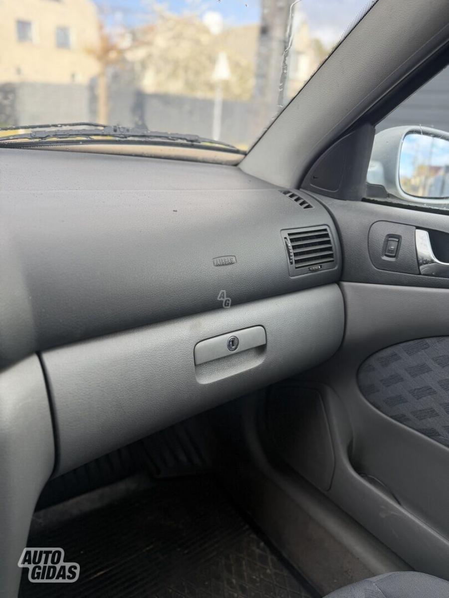 Pelēks Skoda Octavia 1999 Kauņa, ar dzinēja tilpumu 1.90 L un nobraukumu 499 tūkst. km par 999 €, foto 20 vietnē AUTOMOTO.COM.LV