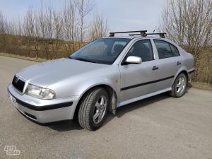 Pelēks Skoda Octavia 2000 Kaišiadorys, ar dzinēja tilpumu 1.90 L un nobraukumu 400 tūkst. km par 1250 €, foto 2 vietnē AUTOMOTO.COM.LV
