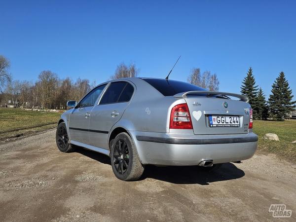 Pelēks Skoda Octavia 2002 Panevēža, ar dzinēja tilpumu 1.80 L un nobraukumu 220 tūkst. km par 5000 €, foto 4 vietnē AUTOMOTO.COM.LV