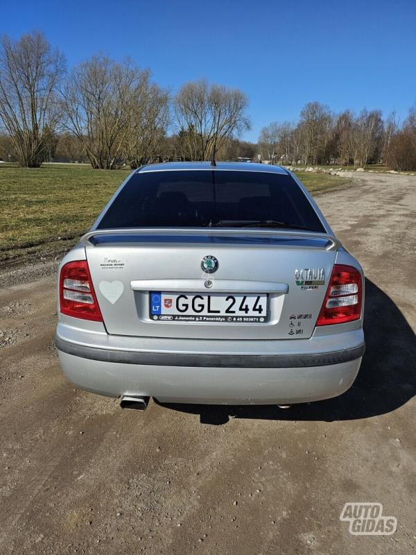 Pelēks Skoda Octavia 2002 Panevēža, ar dzinēja tilpumu 1.80 L un nobraukumu 220 tūkst. km par 5000 €, foto 6 vietnē AUTOMOTO.COM.LV