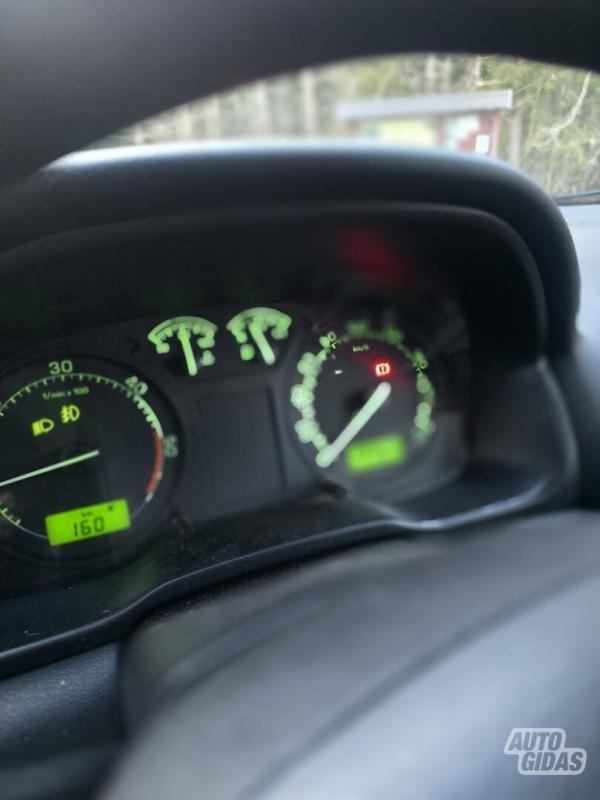 Серый Шкода Октавия 2002 в Плунге, объемом двигателя 1.90 л и пробегом 300 тыс. км за 600 €, фото 8 на AUTOMOTO.COM.LV