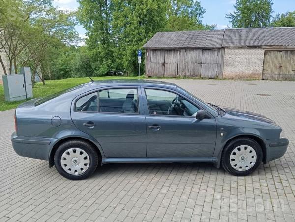 Grey Skoda Octavia 2004 in Balvi, with an engine capacity of 1.90 L and mileage of 271 thousand km for 2350 €, photo 10 on AUTOMOTO.COM.LV