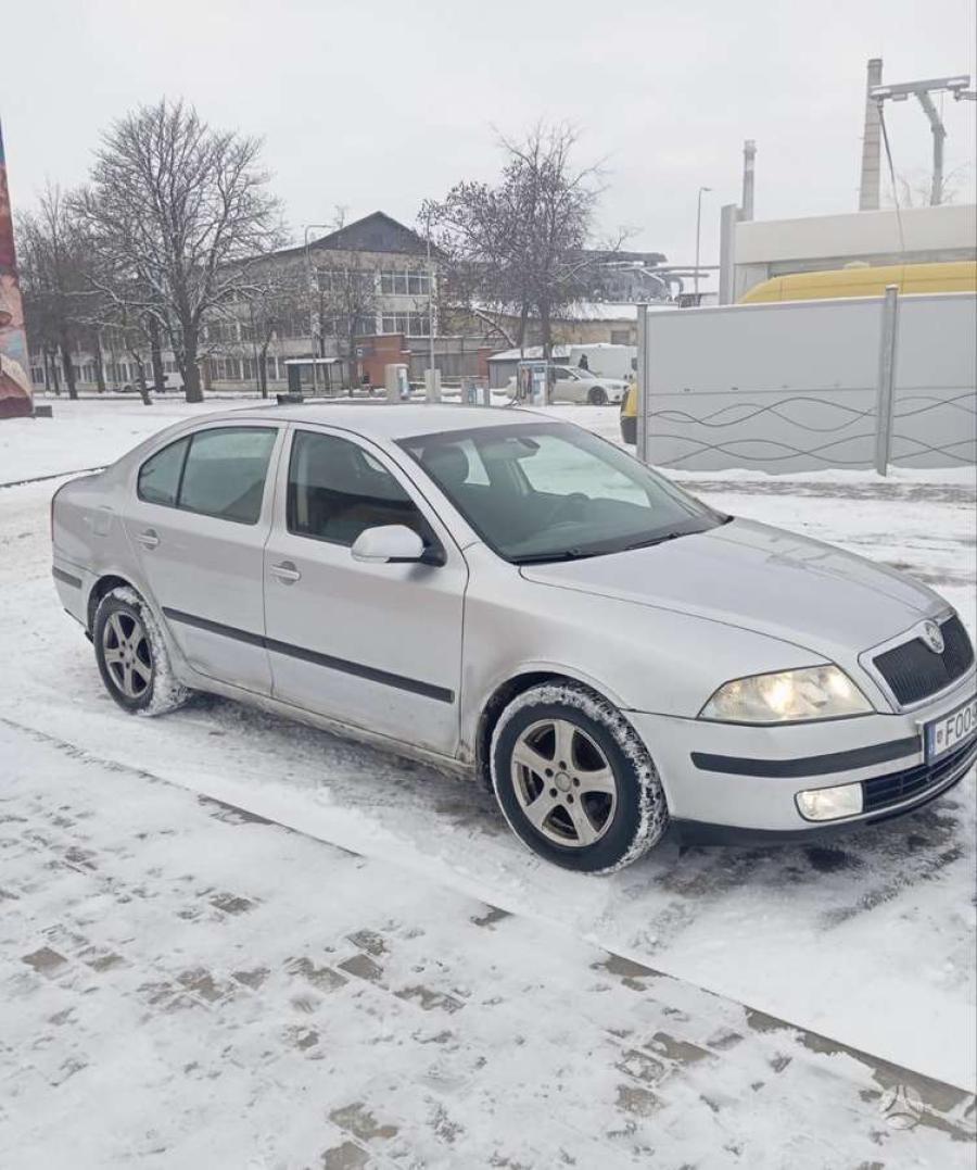 Pelēks Skoda Octavia 2004 Šauļi, ar dzinēja tilpumu 0.00 L un nobraukumu 389 tūkst. km par 550 €, foto 1 vietnē AUTOMOTO.COM.LV