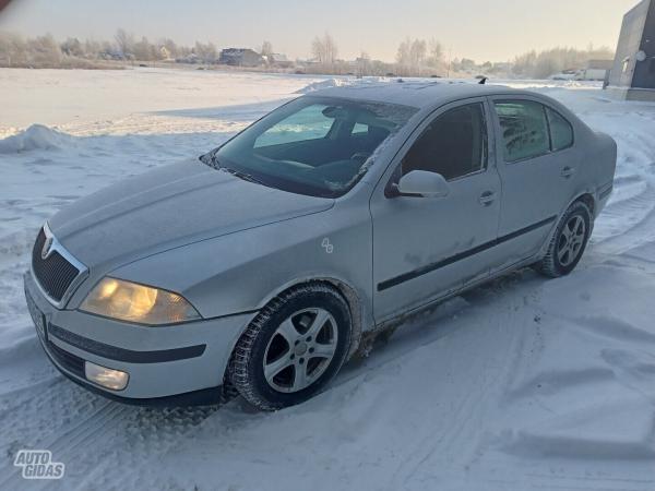 Pelēks Skoda Octavia 2004 Šauļi, ar dzinēja tilpumu 1.90 L un nobraukumu 389 tūkst. km par 750 €, foto 3 vietnē AUTOMOTO.COM.LV