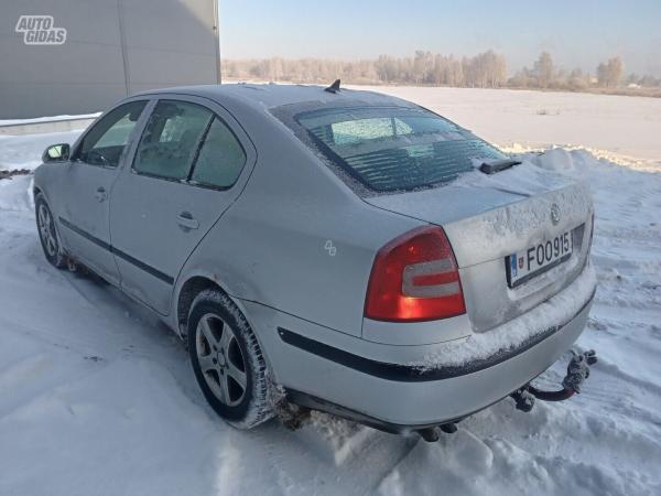 Pelēks Skoda Octavia 2004 Šauļi, ar dzinēja tilpumu 1.90 L un nobraukumu 389 tūkst. km par 750 €, foto 5 vietnē AUTOMOTO.COM.LV