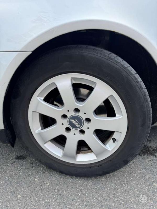 Grey Skoda Octavia 2004 in Kaunas, with an engine capacity of 1.90 L and mileage of 342 thousand km for 1590 €, photo 3 on AUTOMOTO.COM.LV