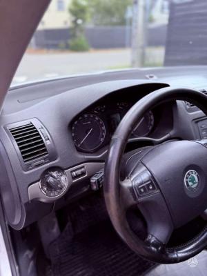 Pelēks Skoda Octavia 2004 Kauņa, ar dzinēja tilpumu 1.90 L un nobraukumu 342 tūkst. km par 1590 €, foto 17 vietnē AUTOMOTO.COM.LV
