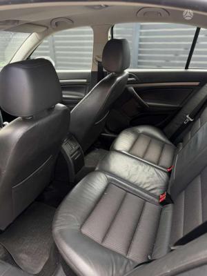 Pelēks Skoda Octavia 2004 Kauņa, ar dzinēja tilpumu 1.90 L un nobraukumu 342 tūkst. km par 1590 €, foto 23 vietnē AUTOMOTO.COM.LV