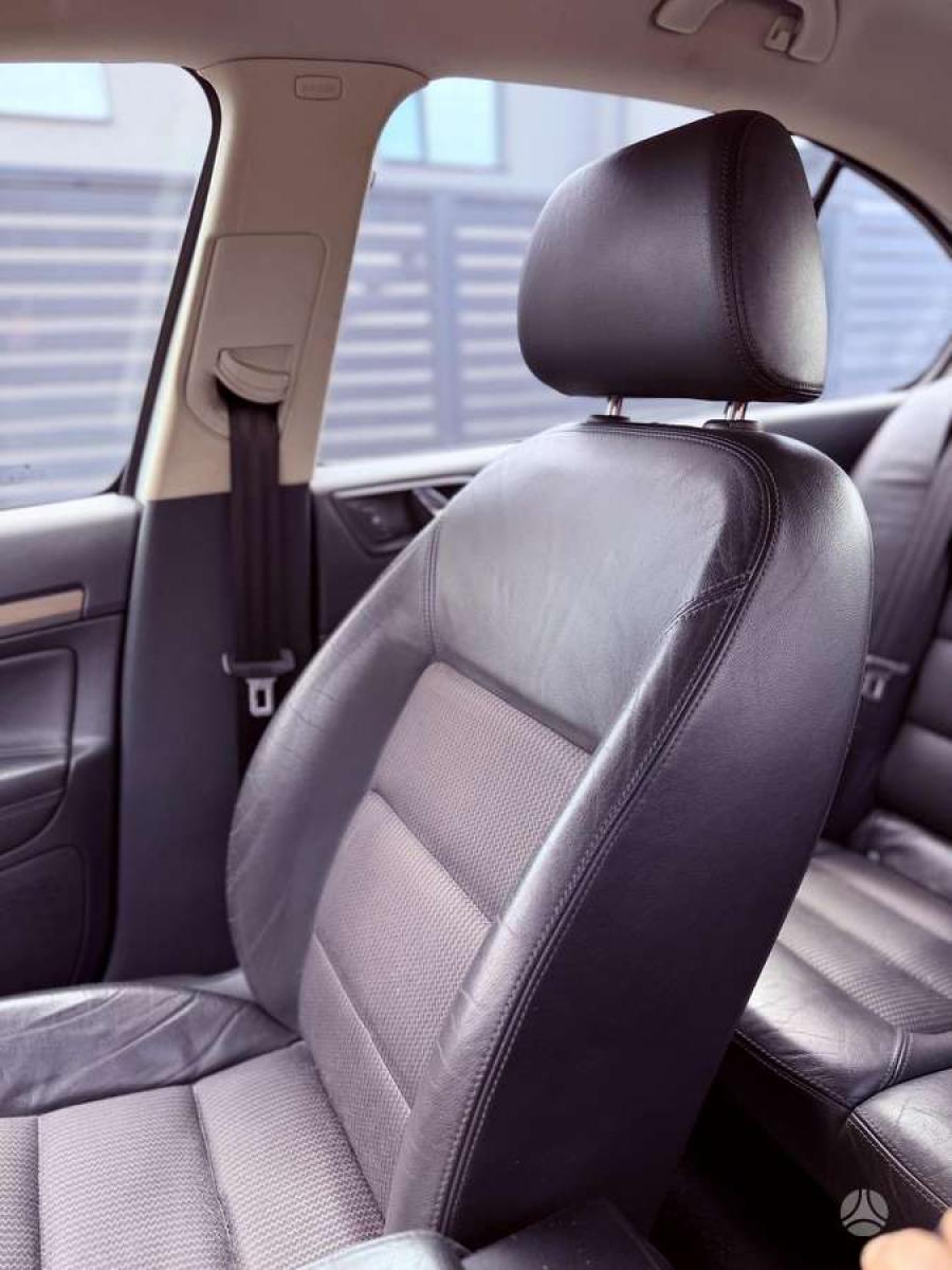 Pelēks Skoda Octavia 2004 Kauņa, ar dzinēja tilpumu 1.90 L un nobraukumu 342 tūkst. km par 1590 €, foto 29 vietnē AUTOMOTO.COM.LV