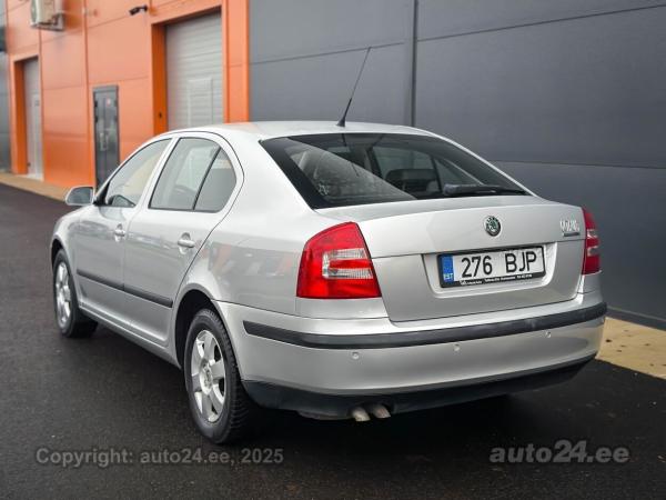 Pelēks Skoda Octavia 2005 Kuresāre, ar dzinēja tilpumu 1.90 L un nobraukumu 167 tūkst. km par 4490 €, foto 3 vietnē AUTOMOTO.COM.LV